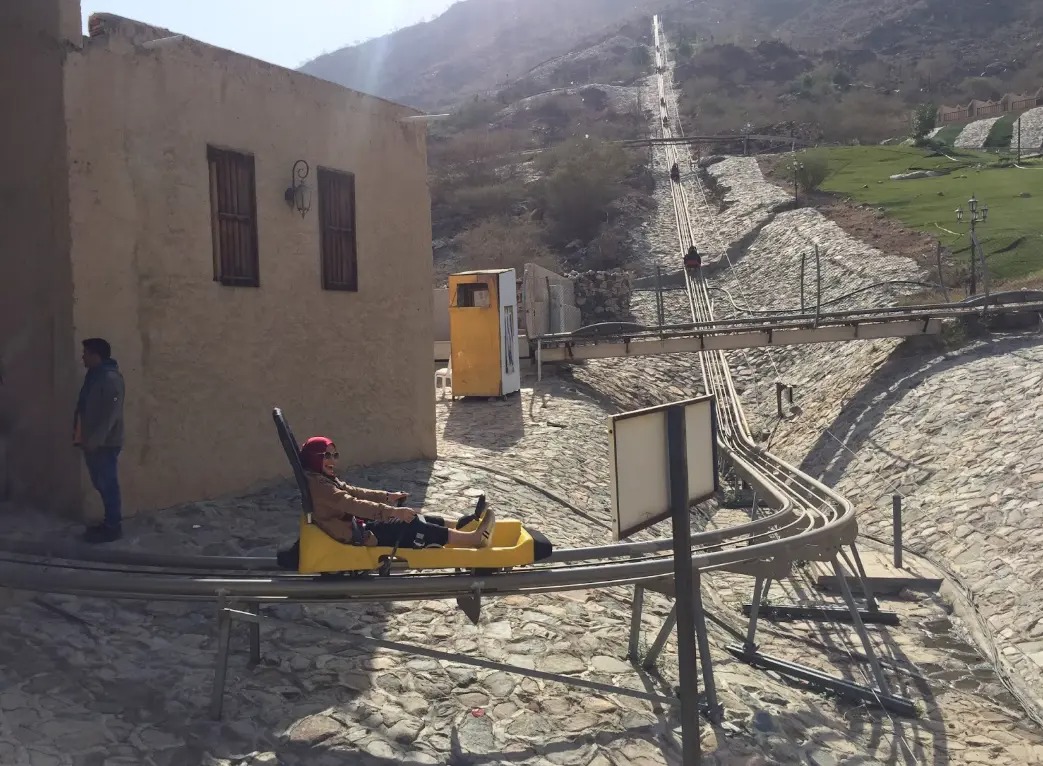 Toboggan di Thaif: Wisata Menyusuri Keindahan Alam dari Ketinggian